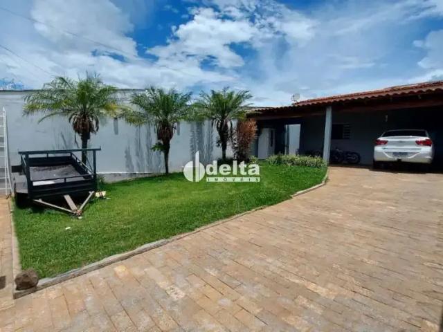 Casa / Sobrado para Venda em Uberlândia/MG Santa Rosa 2 Quartos