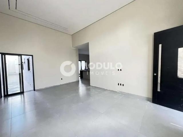 Casa / Sobrado para Venda em Uberlândia/MG Santa Rosa 3 Quartos