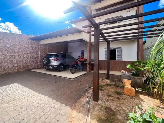 Casa / Sobrado para Venda em Uberlândia/MG Santa Rosa 3 Quartos