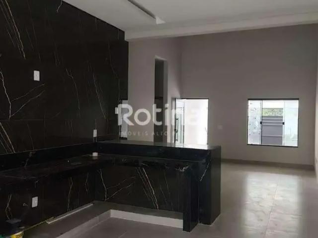 Casa / Sobrado para Venda em Uberlândia/MG Santa Rosa 3 Quartos