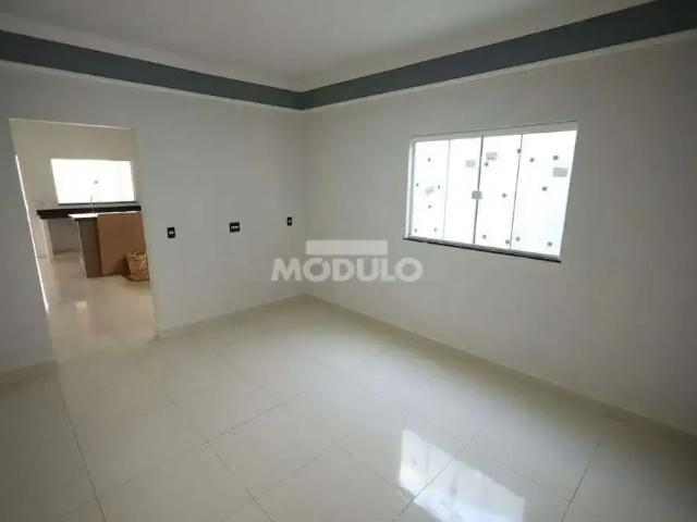 Casa / Sobrado para Venda em Uberlândia/MG Santa Rosa 3 Quartos