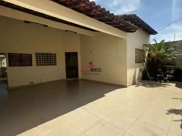Casa / Sobrado para Venda em Uberlândia/MG Santa Rosa 3 Quartos