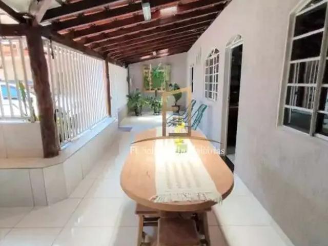 Casa / Sobrado para Venda em Uberlândia/MG Santa Rosa 3 Quartos