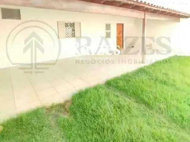 Casa / Sobrado para Venda em Uberlândia/MG Santa Rosa 3 Quartos