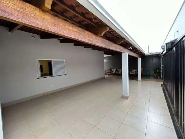 Casa / Sobrado para Venda em Uberlândia/MG Santa Rosa 3 Quartos