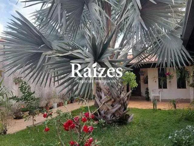 Casa / Sobrado para Venda em Uberlândia/MG Santa Rosa 3 Quartos