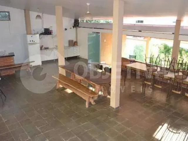 Casa / Sobrado para Venda em Uberlândia/MG Saraiva 4 Quartos