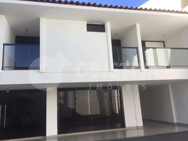 Casa / Sobrado para Venda em Uberlândia/MG Saraiva 5 Quartos