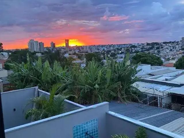 Casa / Sobrado para Venda em Uberlândia/MG Saraiva 3 Quartos