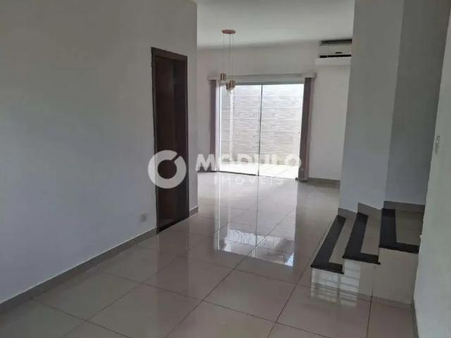 Casa / Sobrado para Venda em Uberlândia/MG Saraiva 3 Quartos