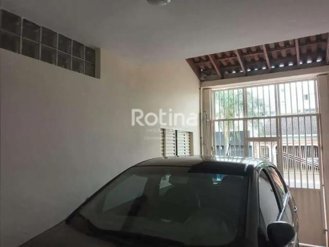 Casa / Sobrado para Venda em Uberlândia/MG Saraiva 3 Quartos