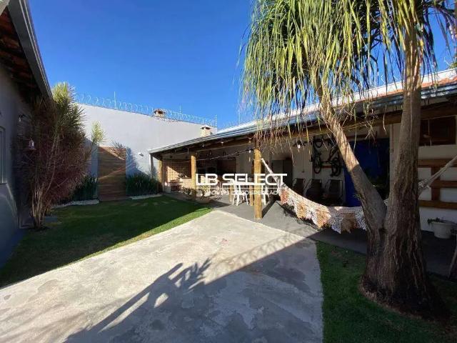 Casa / Sobrado para Venda em Uberlândia/MG Saraiva 3 Quartos
