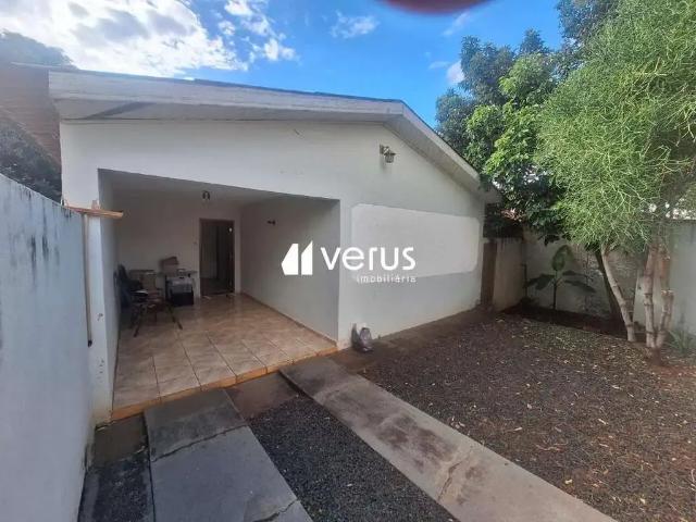 Casa / Sobrado para Venda em Uberlândia/MG Saraiva 3 Quartos