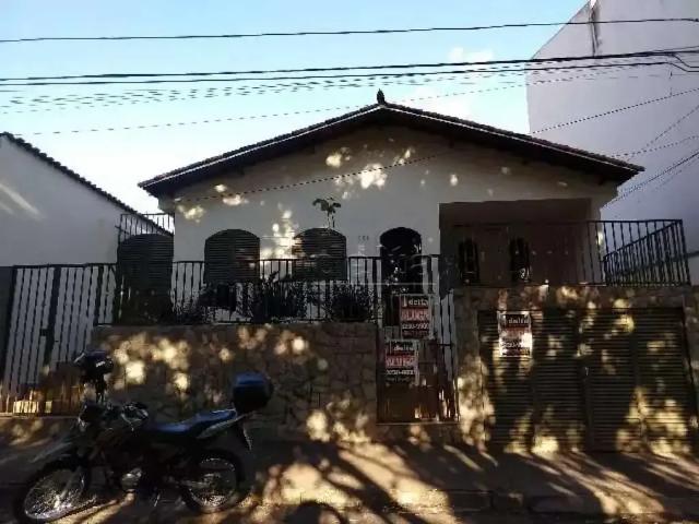 Casa / Sobrado para Venda em Uberlândia/MG Saraiva 3 Quartos