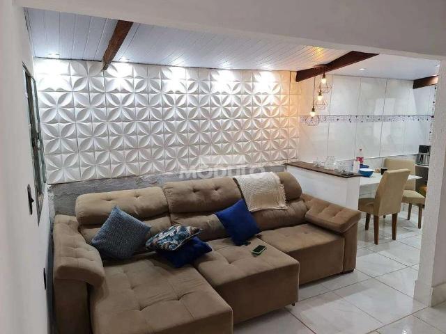 Casa / Sobrado para Venda em Uberlândia/MG Shopping Park 2 Quartos