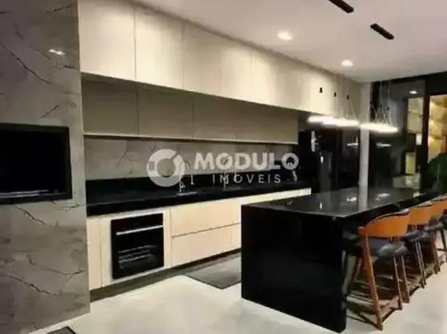 Casa / Sobrado para Venda em Uberlândia/MG Shopping Park 3 Quartos