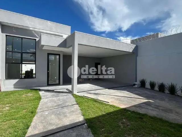 Casa / Sobrado para Venda em Uberlândia/MG Shopping Park 3 Quartos