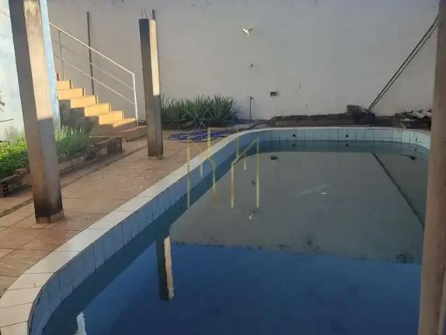 Casa / Sobrado para Venda em Uberlândia/MG Shopping Park 3 Quartos