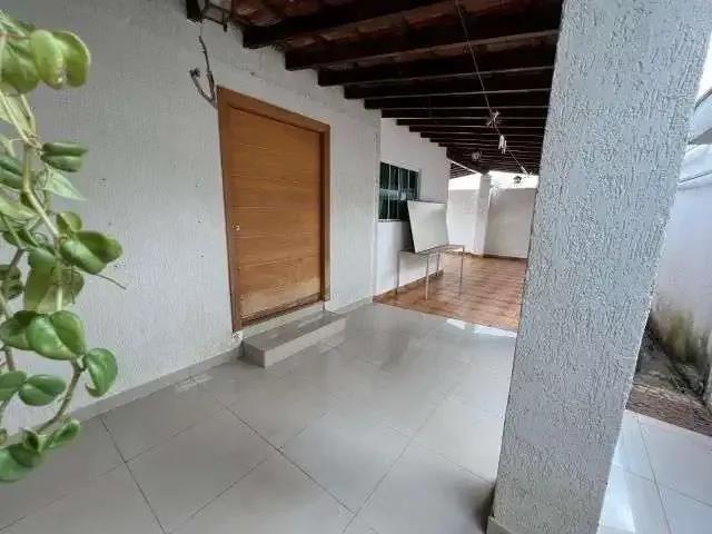 Casa / Sobrado para Venda em Uberlândia/MG Patrimônio 3 Quartos