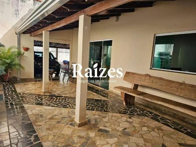 Casa / Sobrado para Venda em Uberlândia/MG Patrimônio 3 Quartos