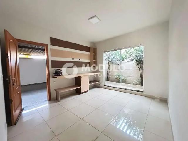 Casa / Sobrado para Venda em Uberlândia/MG Pacaembu 3 Quartos