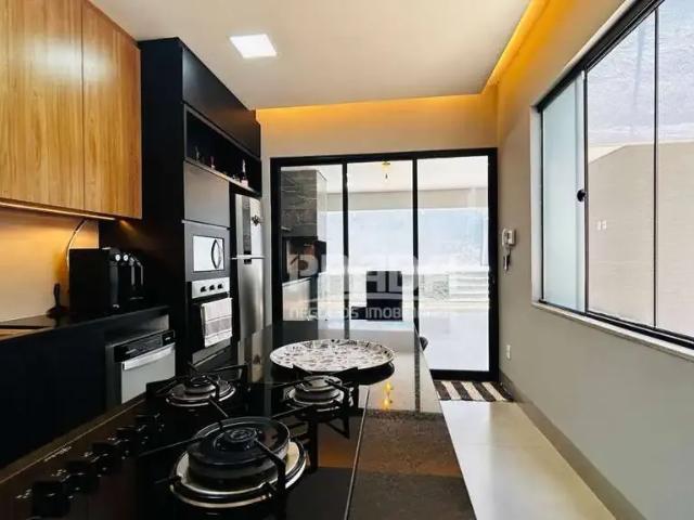 Casa / Sobrado para Venda em Uberlândia/MG Pampulha 3 Quartos