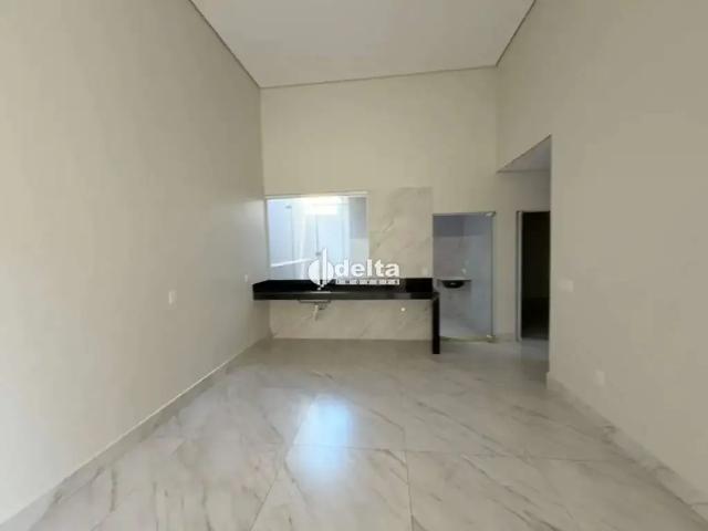 Casa / Sobrado para Venda em Uberlândia/MG Pampulha 2 Quartos