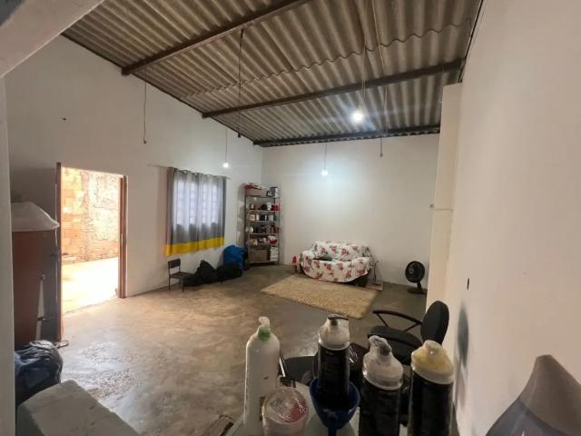 Casa / Sobrado para Venda em Uberlândia/MG Panorama 2 Quartos