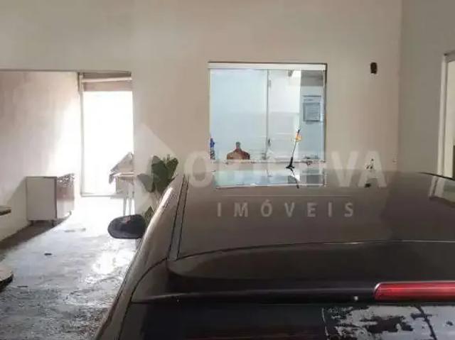 Casa / Sobrado para Venda em Uberlândia/MG Panorama 4 Quartos