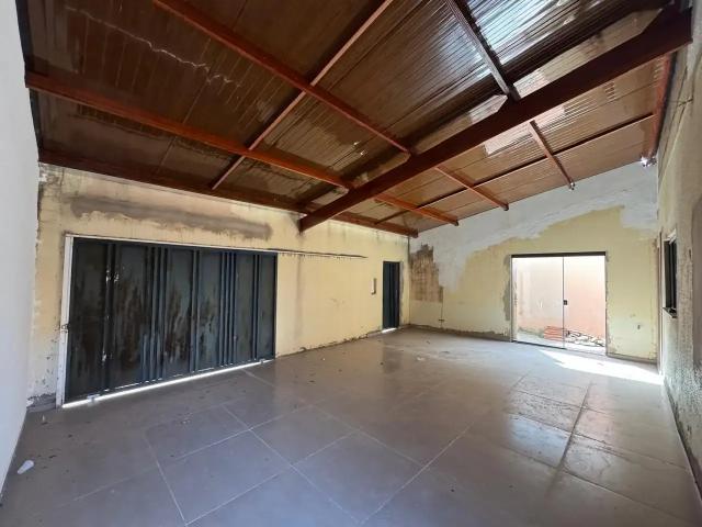 Casa / Sobrado para Venda em Uberlândia/MG Parque das Laranjeiras 2 Quartos