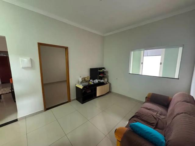 Casa / Sobrado para Venda em Uberlândia/MG Parque das Laranjeiras 3 Quartos