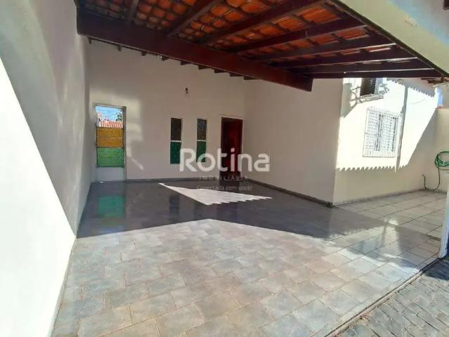 Casa / Sobrado para Venda em Uberlândia/MG Planalto 3 Quartos