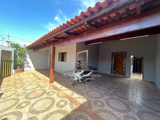 Casa / Sobrado para Venda em Uberlândia/MG Planalto 4 Quartos