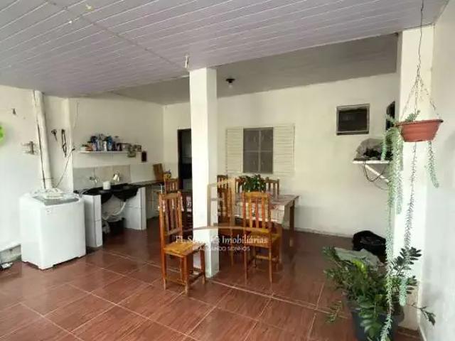 Casa / Sobrado para Venda em Uberlândia/MG Planalto 4 Quartos