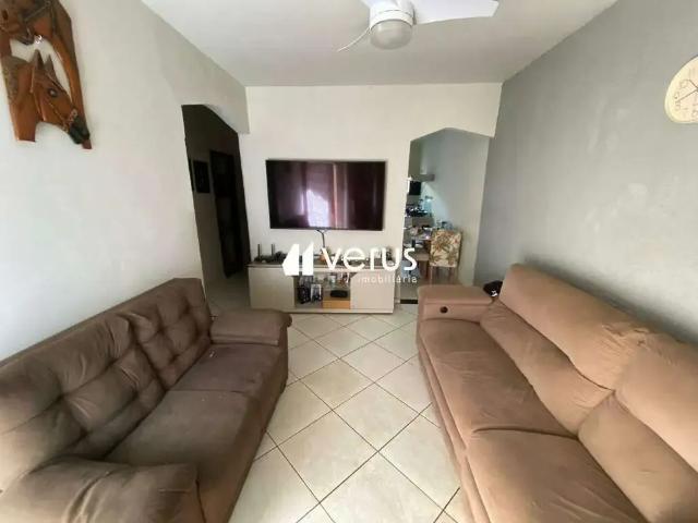 Casa / Sobrado para Venda em Uberlândia/MG Presidente Roosevelt 3 Quartos
