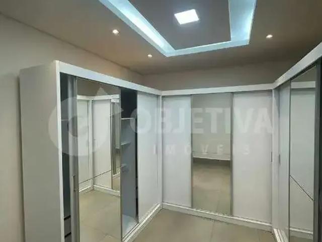 Casa / Sobrado para Venda em Uberlândia/MG Presidente Roosevelt 3 Quartos