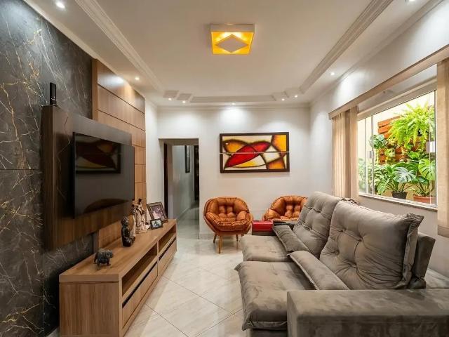 Casa / Sobrado para Venda em Uberlândia/MG Presidente Roosevelt 3 Quartos