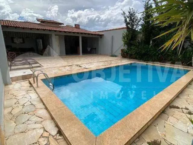 Casa / Sobrado para Venda em Uberlândia/MG Presidente Roosevelt 3 Quartos