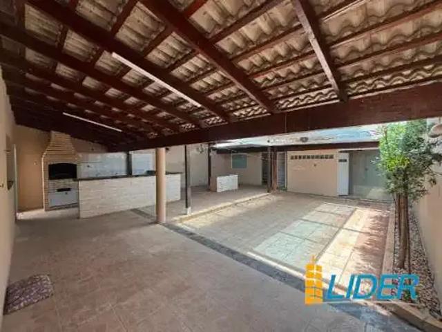 Casa / Sobrado para Venda em Uberlândia/MG Presidente Roosevelt 4 Quartos