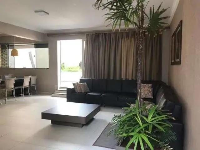 Casa / Sobrado para Venda em Uberlândia/MG Presidente Roosevelt 5 Quartos