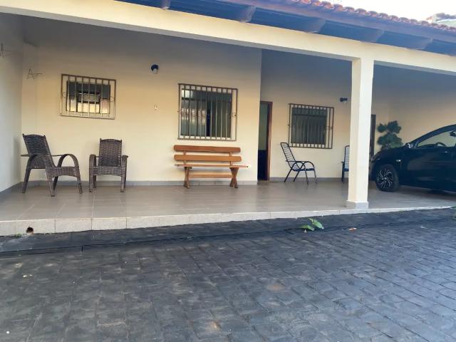 Casa / Sobrado para Venda em Uberlândia/MG Residencial Gramado 2 Quartos