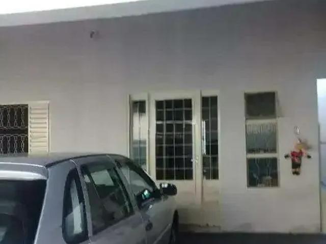 Casa / Sobrado para Venda em Uberlândia/MG Residencial Gramado 3 Quartos