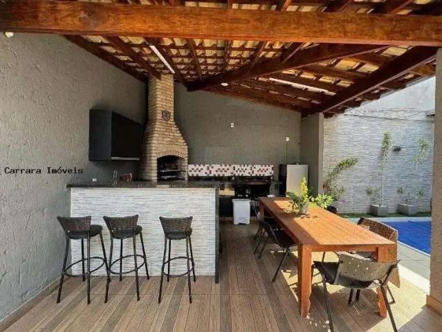 Casa / Sobrado para Venda em Uberlândia/MG Tabajaras 3 Quartos