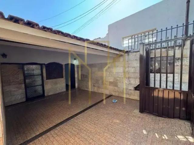 Casa / Sobrado para Venda em Uberlândia/MG Tabajaras 4 Quartos