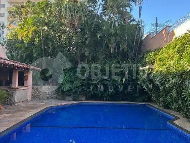 Casa / Sobrado para Venda em Uberlândia/MG Tabajaras 4 Quartos