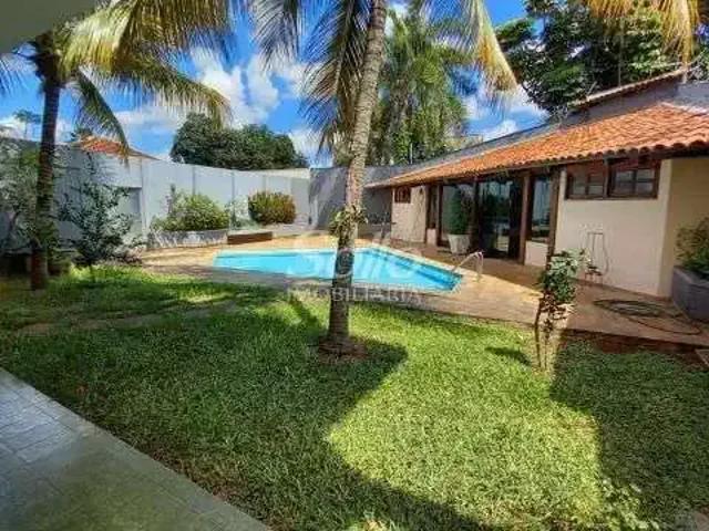 Casa / Sobrado para Venda em Uberlândia/MG Tabajaras 4 Quartos
