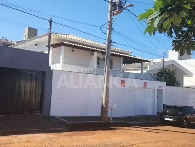 Casa / Sobrado para Venda em Uberlândia/MG Tabajaras 4 Quartos