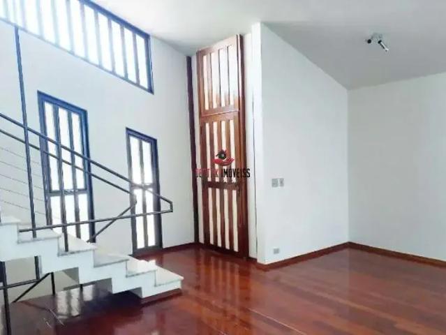 Casa / Sobrado para Venda em Uberlândia/MG Tabajaras 5 Quartos