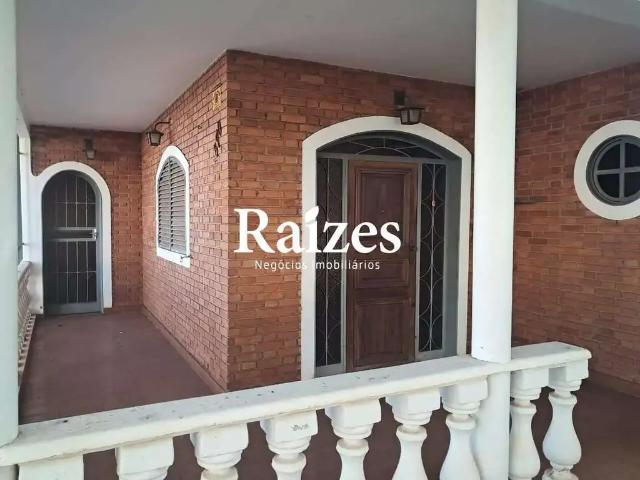 Casa / Sobrado para Venda em Uberlândia/MG Tabajaras 5 Quartos