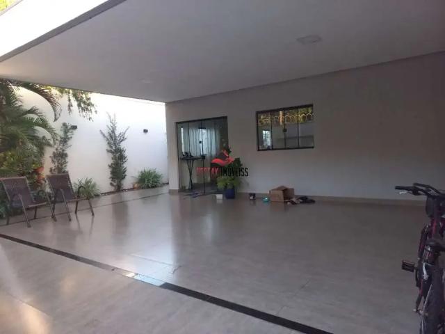 Casa / Sobrado para Venda em Uberlândia/MG Taiaman 3 Quartos